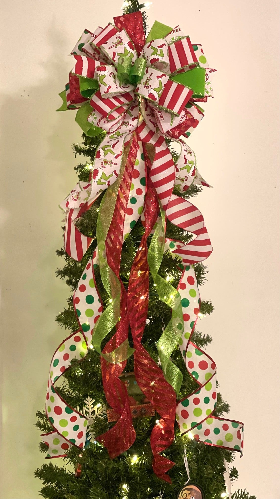 Large Green Monster Legs Christmas Tree Topper Bow – Emerald's Avenue